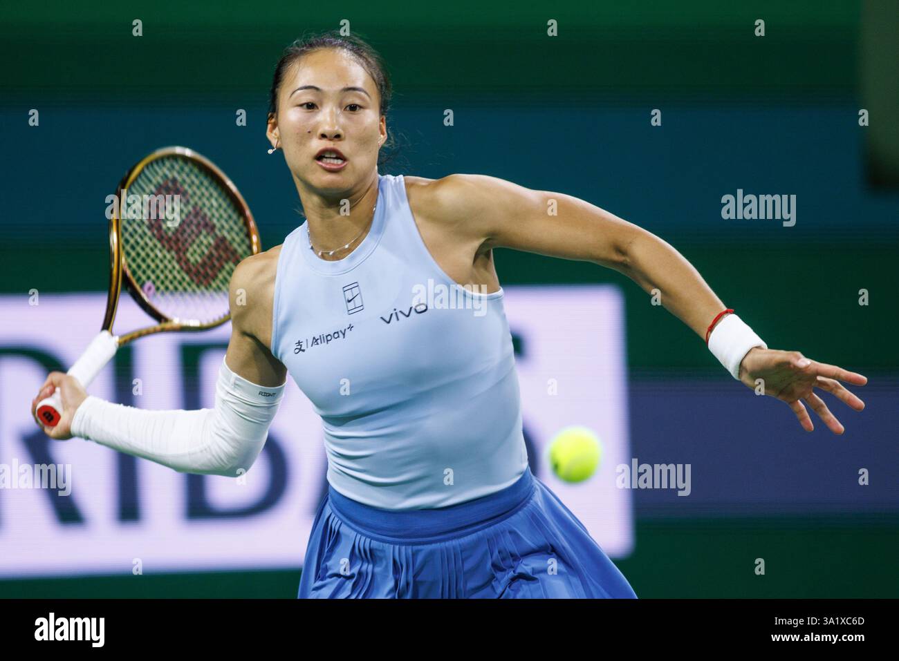 Indian Wells, California, USA. 9th Mar, 2025. Qinwen Zheng (CHN) hits a shot against Lulu Sun ...