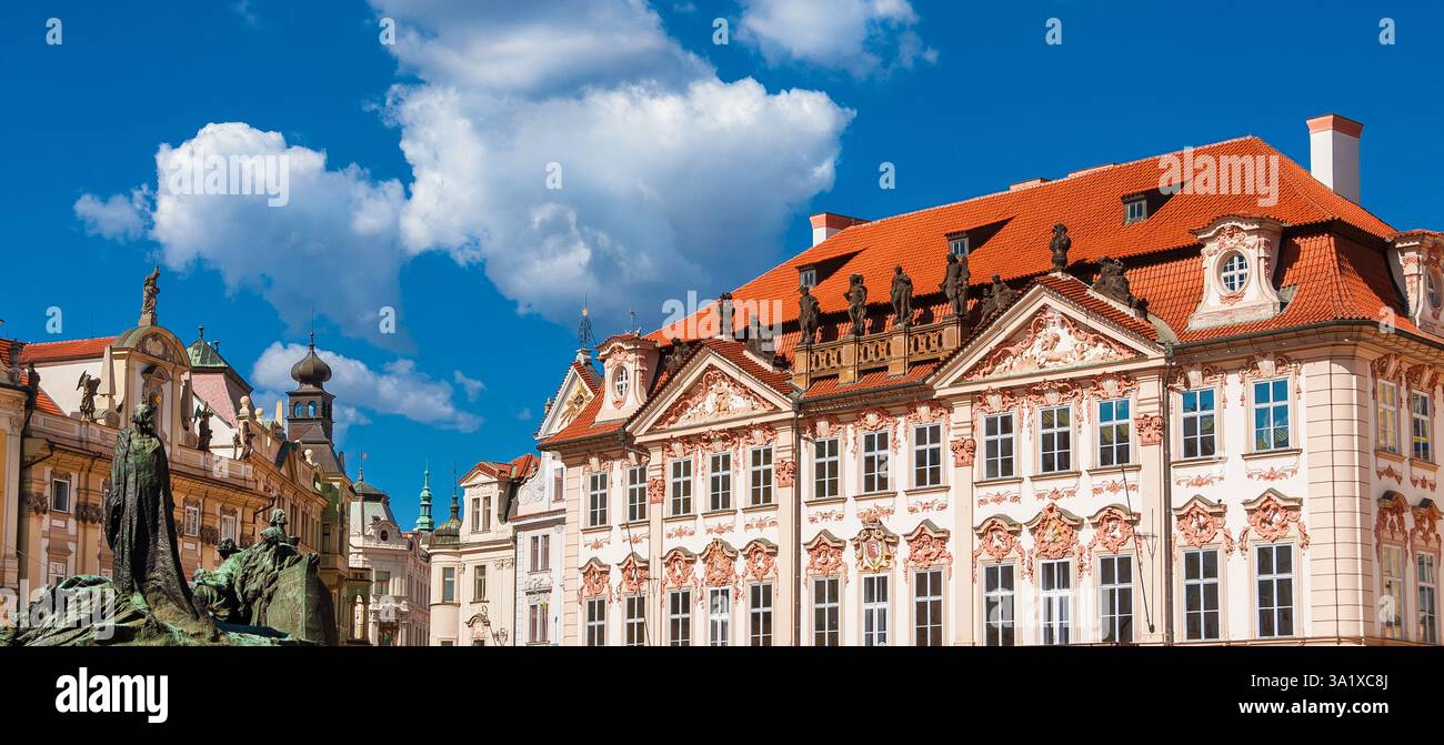 Old Town Square with Jan Hus memorial and Kinsky Palace Museum in ...