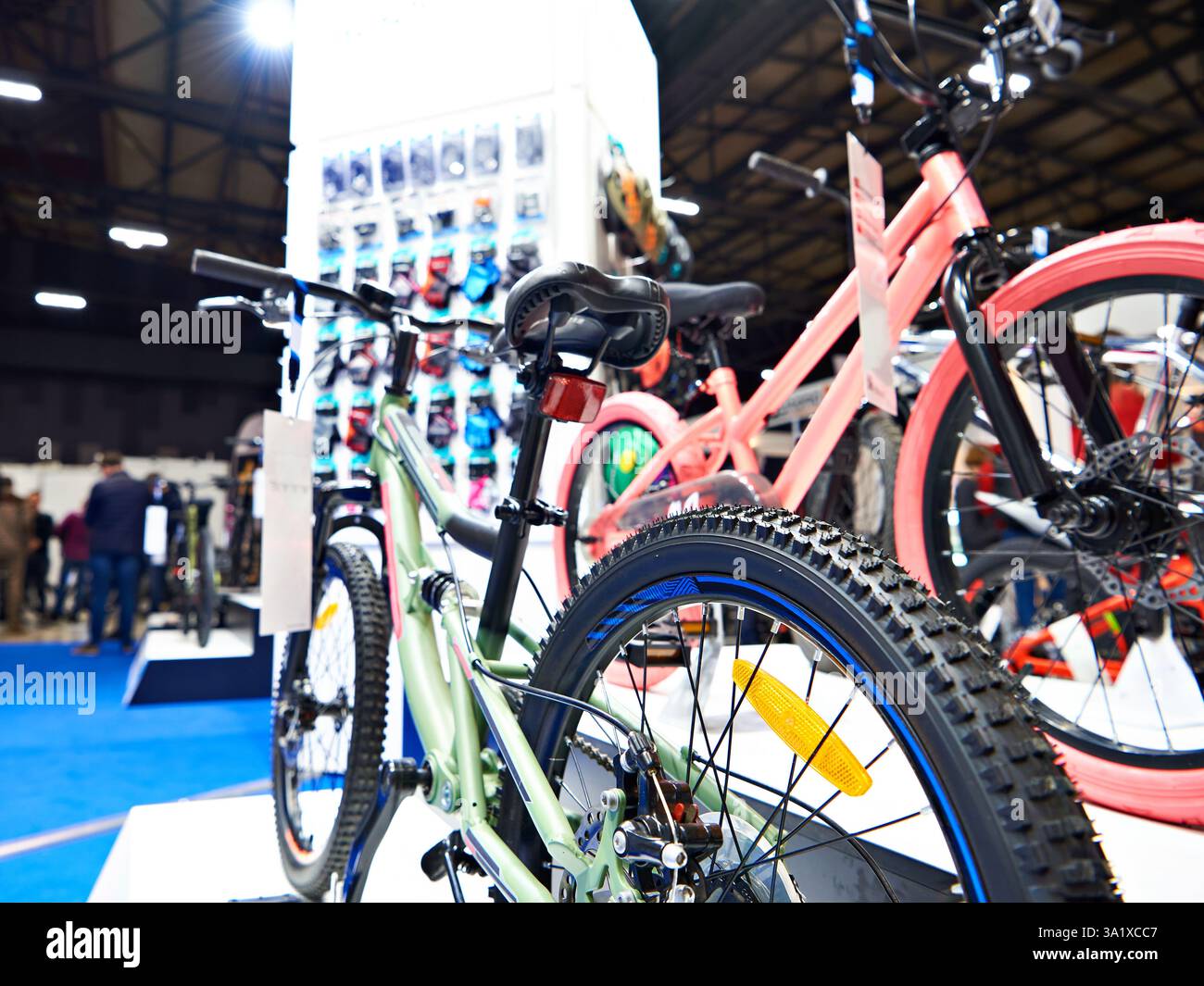 Cycle bicycles hi-res stock photography and images - Alamy