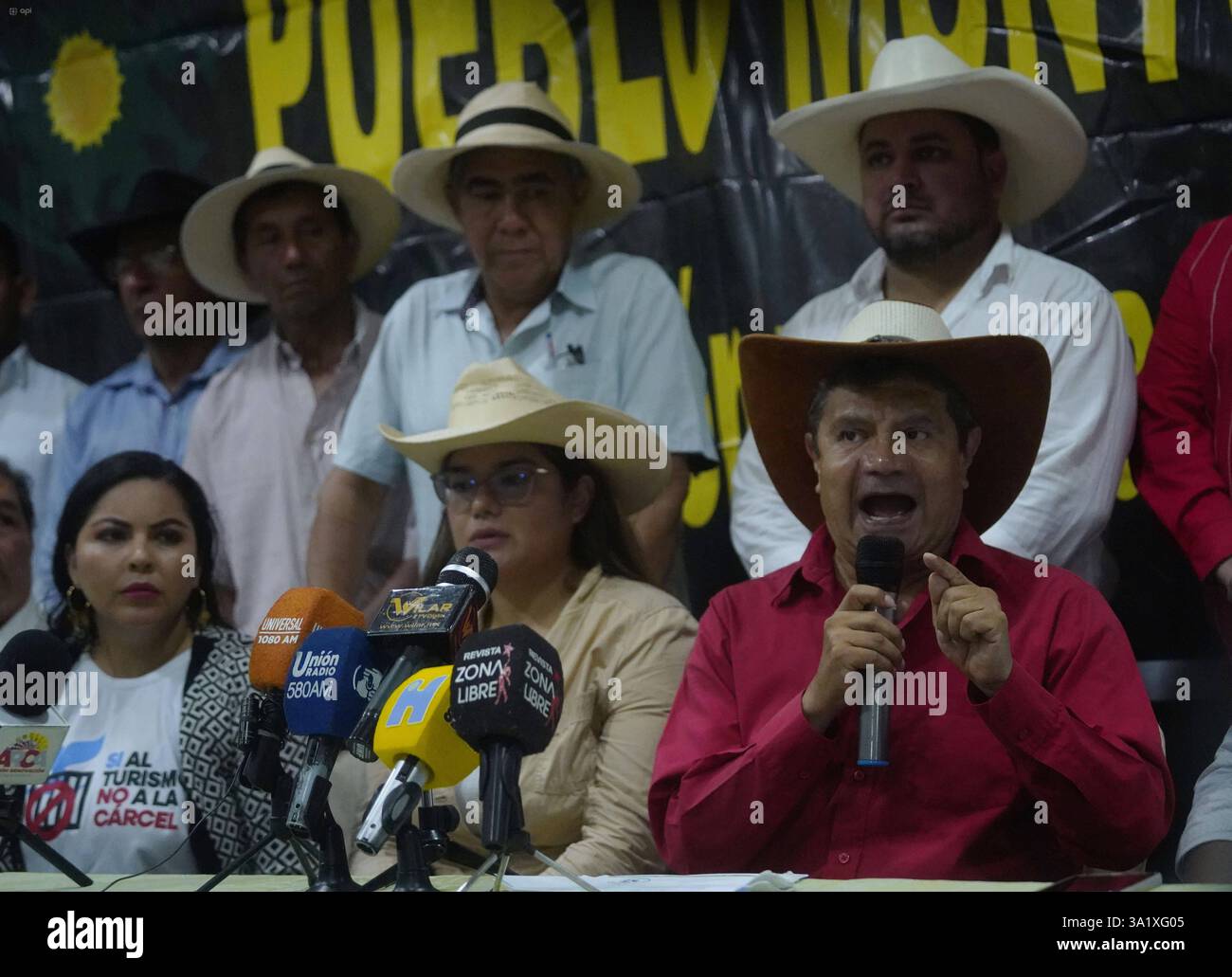 Pueblo de guayaquil hi-res stock photography and images - Alamy
