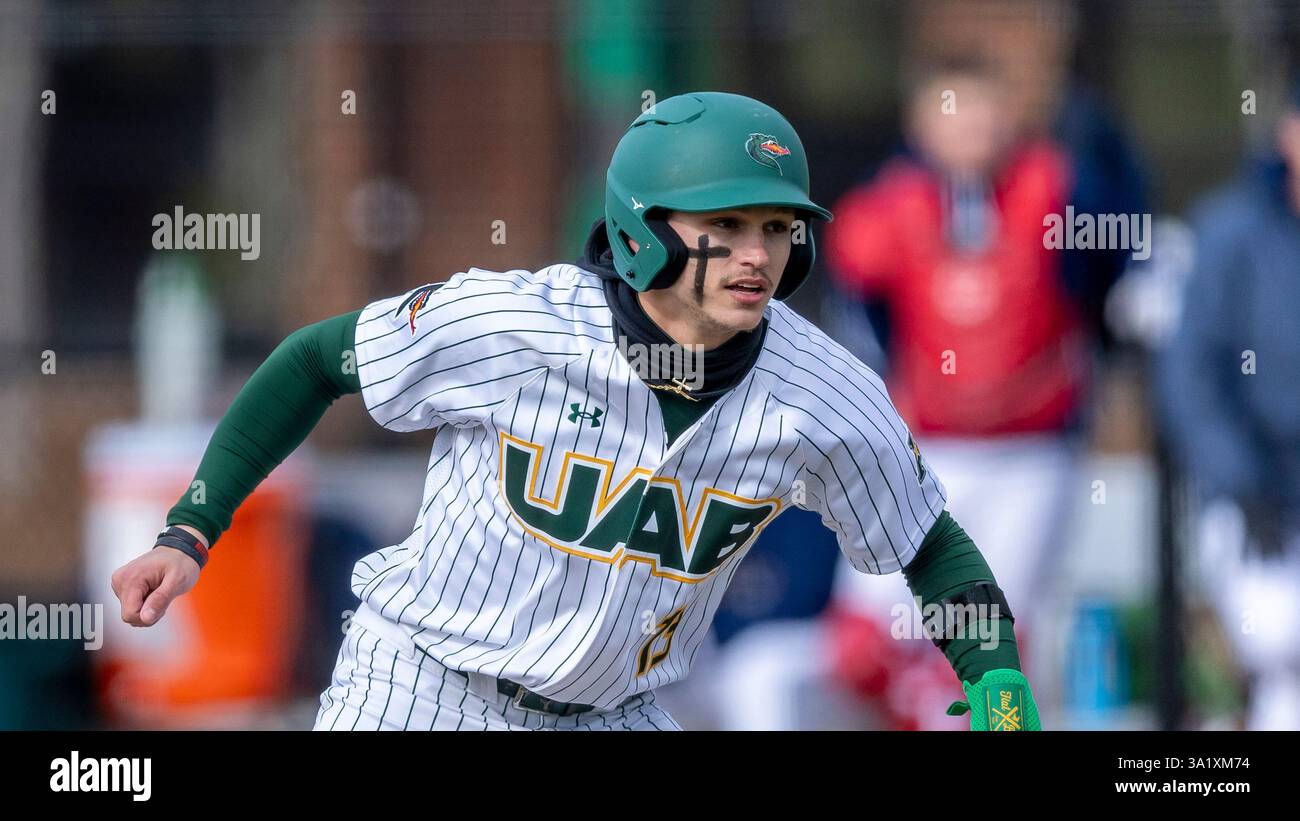 UAB outfielder Logan Braunschweig (13) during an NCAA baseball game on ...