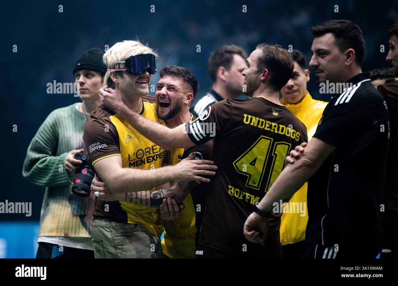 Duesseldorf, Germany. 10th Mar, 2025. Soccer: Icon League with Toni Kroos. Players from Berlin ...