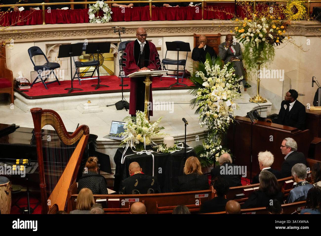 Senior Pastor of The Abyssinian Baptist Church, Reverend Dr. Kevin R ...