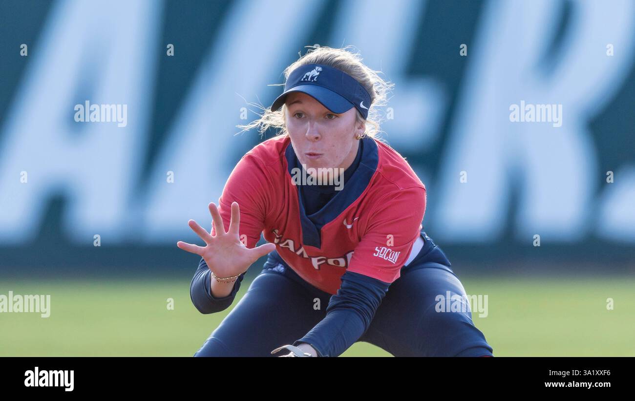 Samford utility Madi Davis (10) during an NCAA softball game on Friday ...