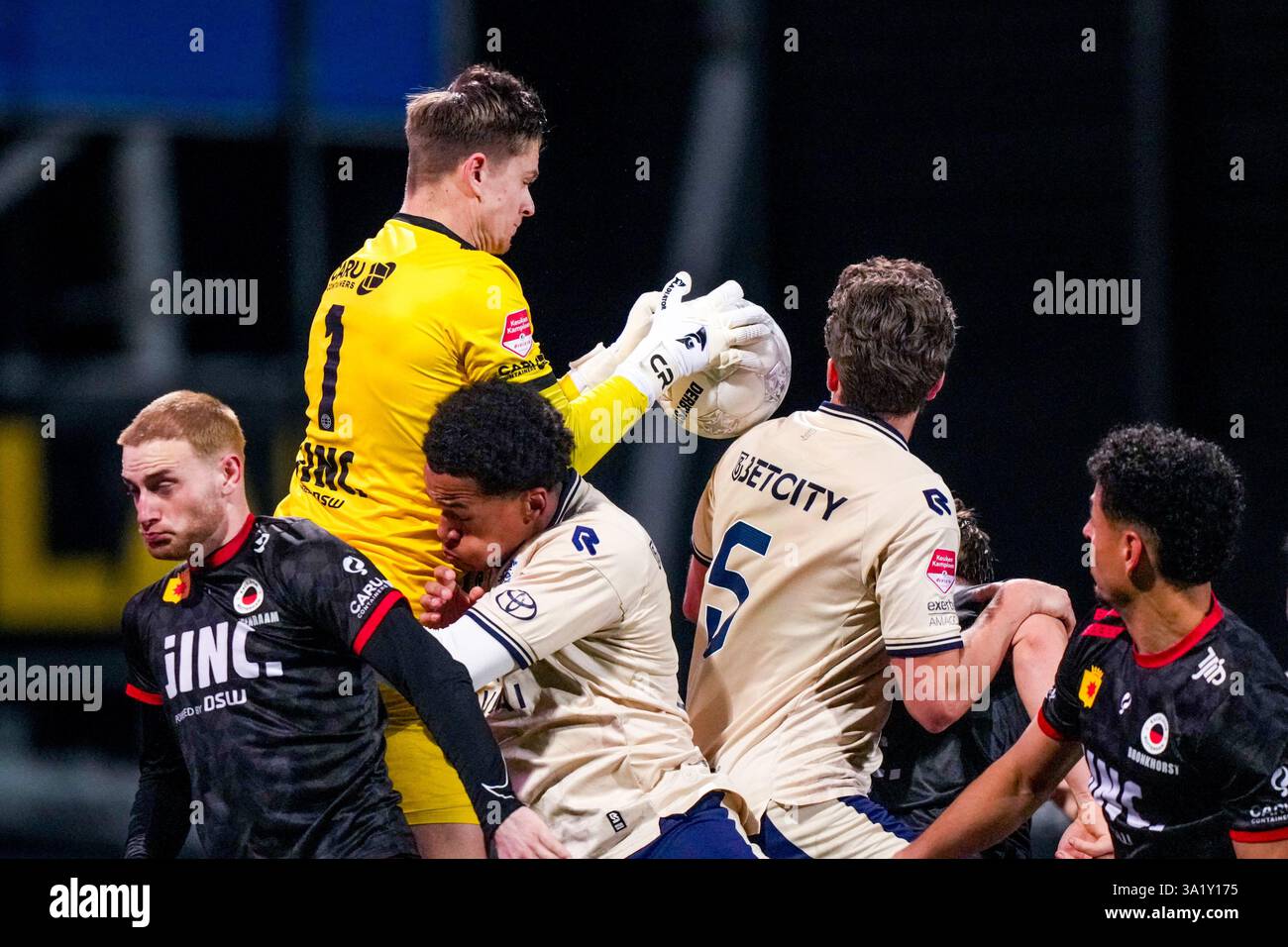 Rotterdam, Netherlands. 10th Mar, 2025. ROTTERDAM, 10-03-2025, Van ...