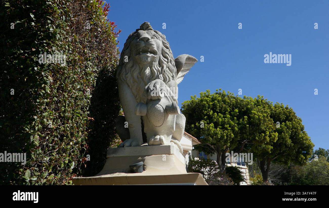 Beverly Hills, California, USA 9th March 2025 Lion Statue at Actress ...