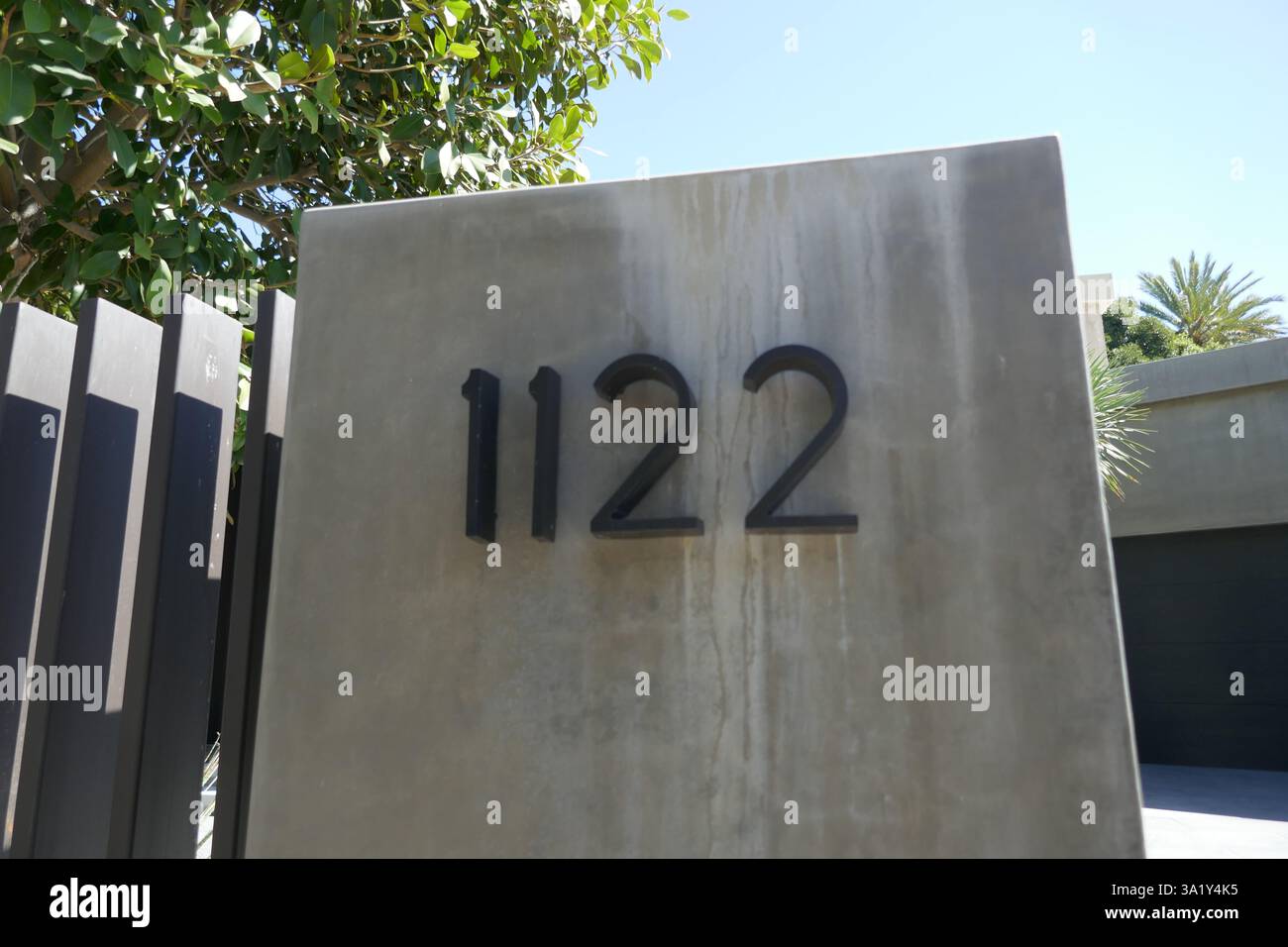 Beverly Hills, California, USA 9th March 2025 Gossip Columnist Rona ...