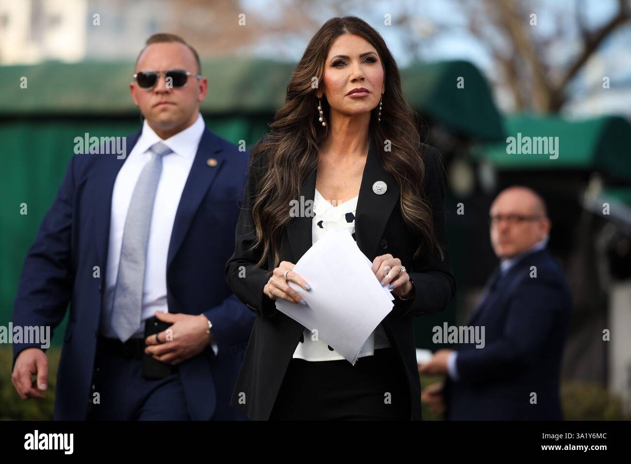 Secretary kristi noem hi-res stock photography and images - Alamy