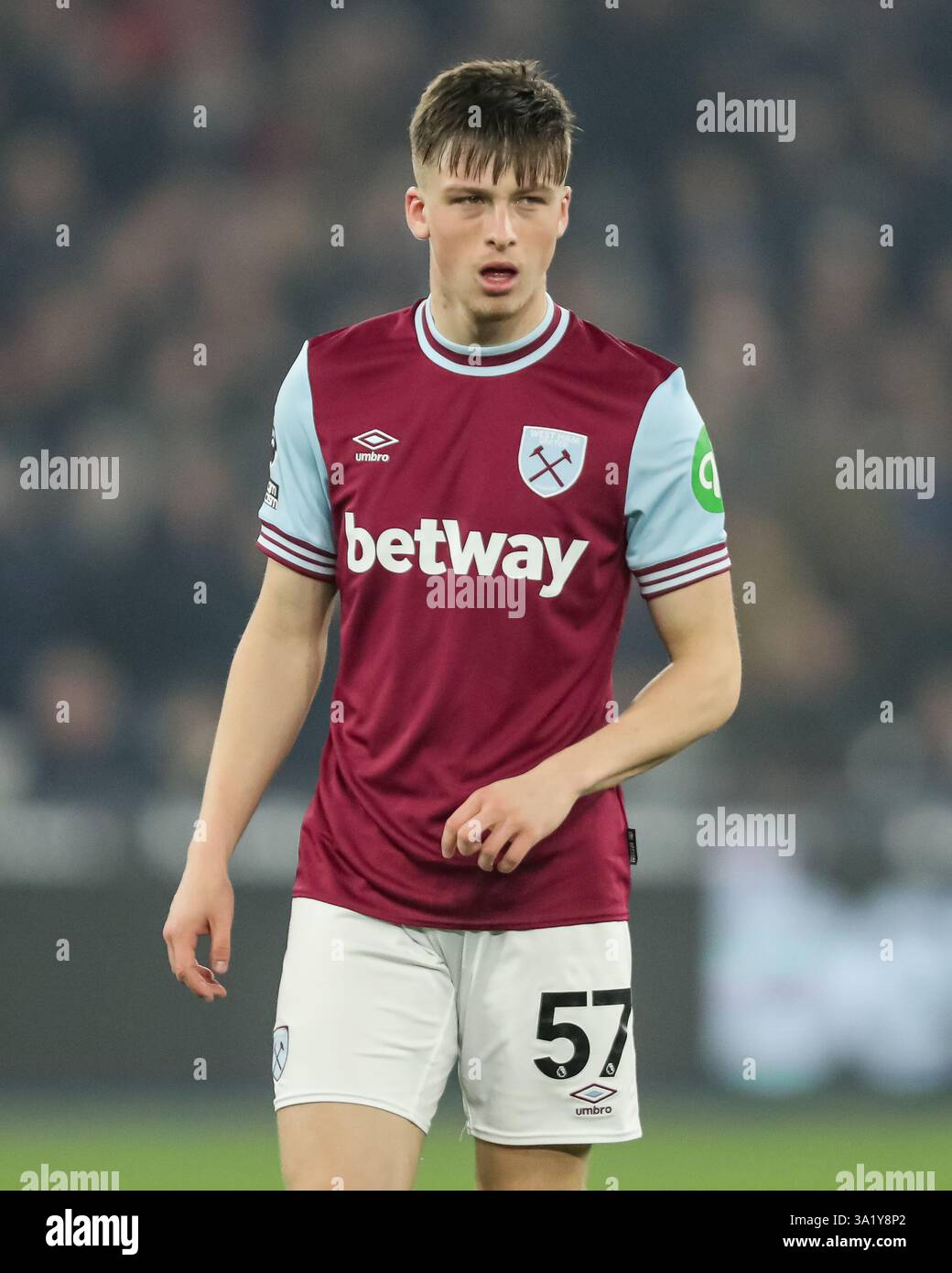 Oliver Scarles of West Ham United during the Premier League match West ...