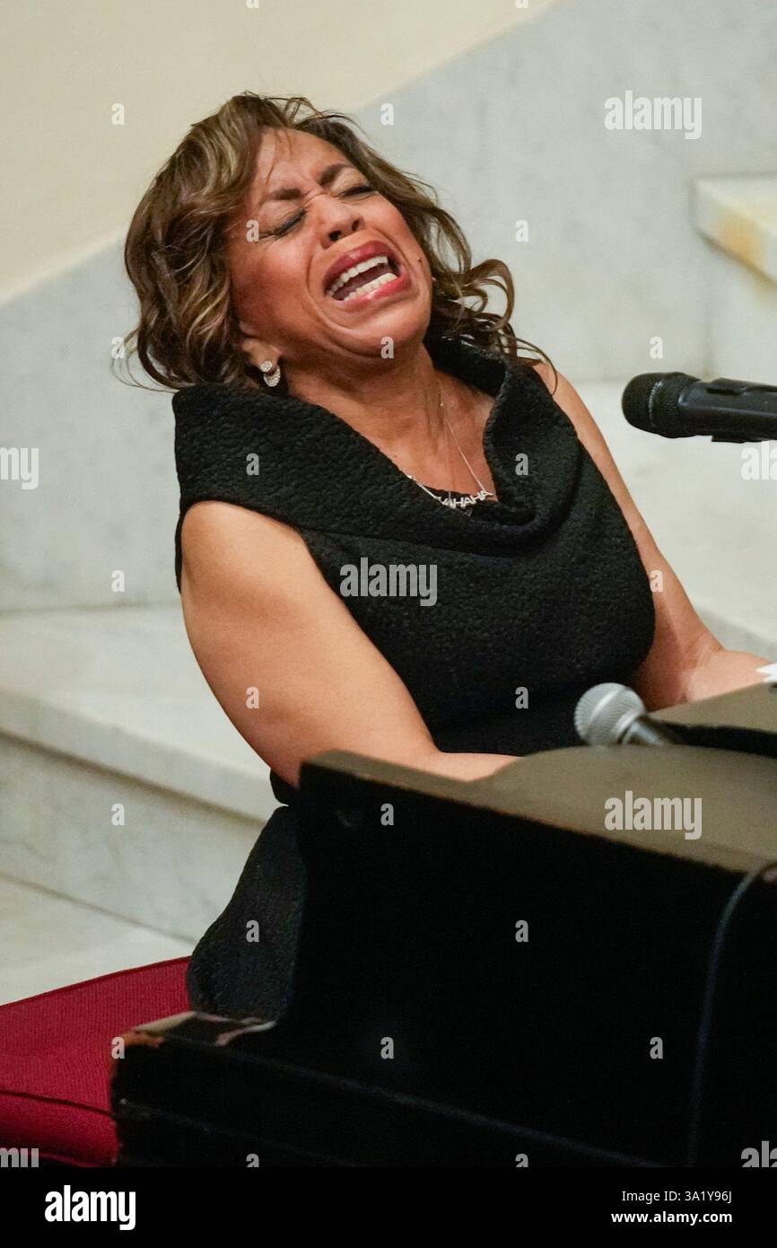 Valerie Simpson performs during a ceremony in celebration of Roberta ...