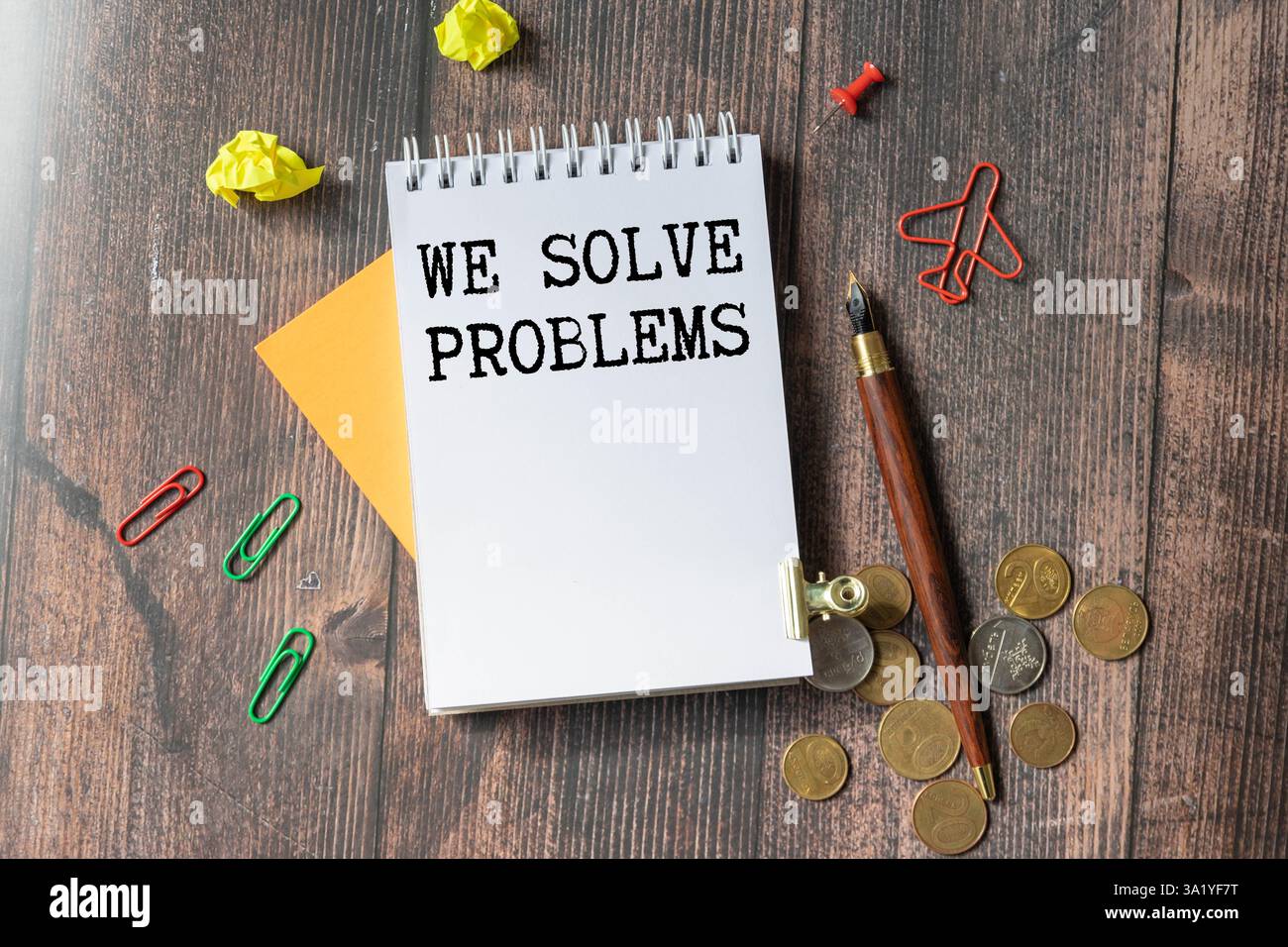 Solve problems hi-res stock photography and images - Alamy
