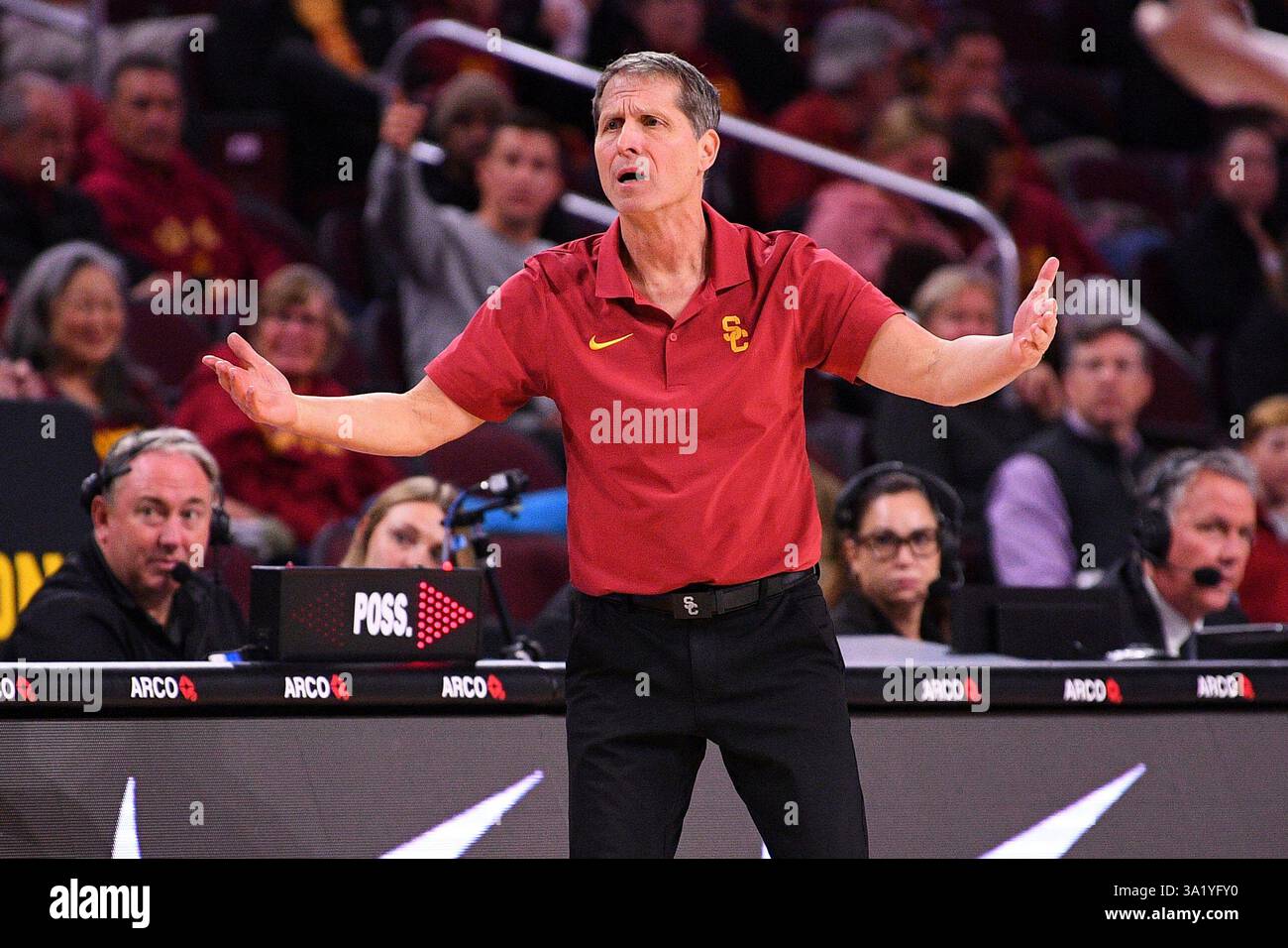LOS ANGELES, CA - MARCH 05: USC Trojans head coach Eric Musselman ...
