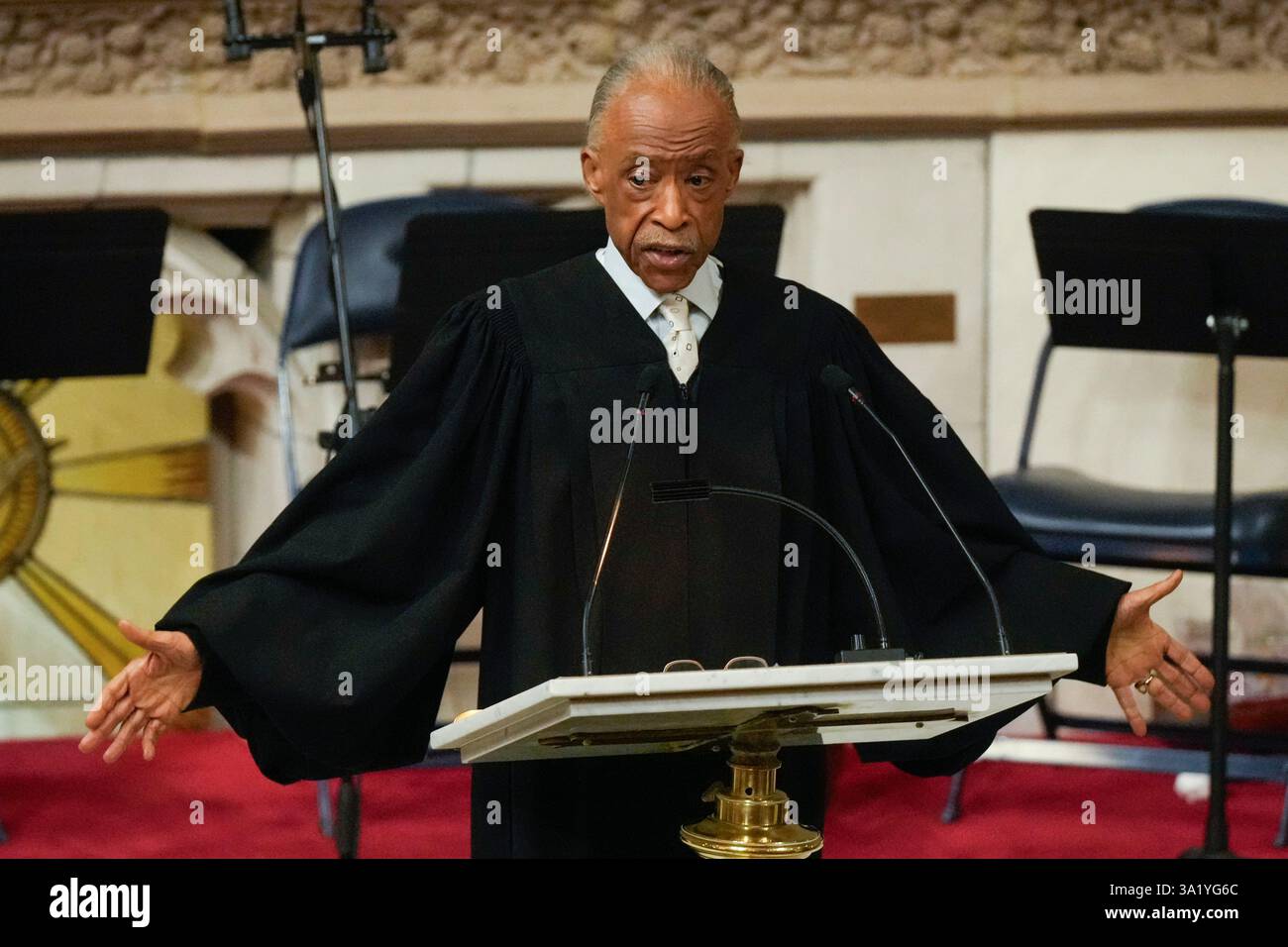 Al Sharpton speaks during a ceremony in celebration of Roberta Flack's ...