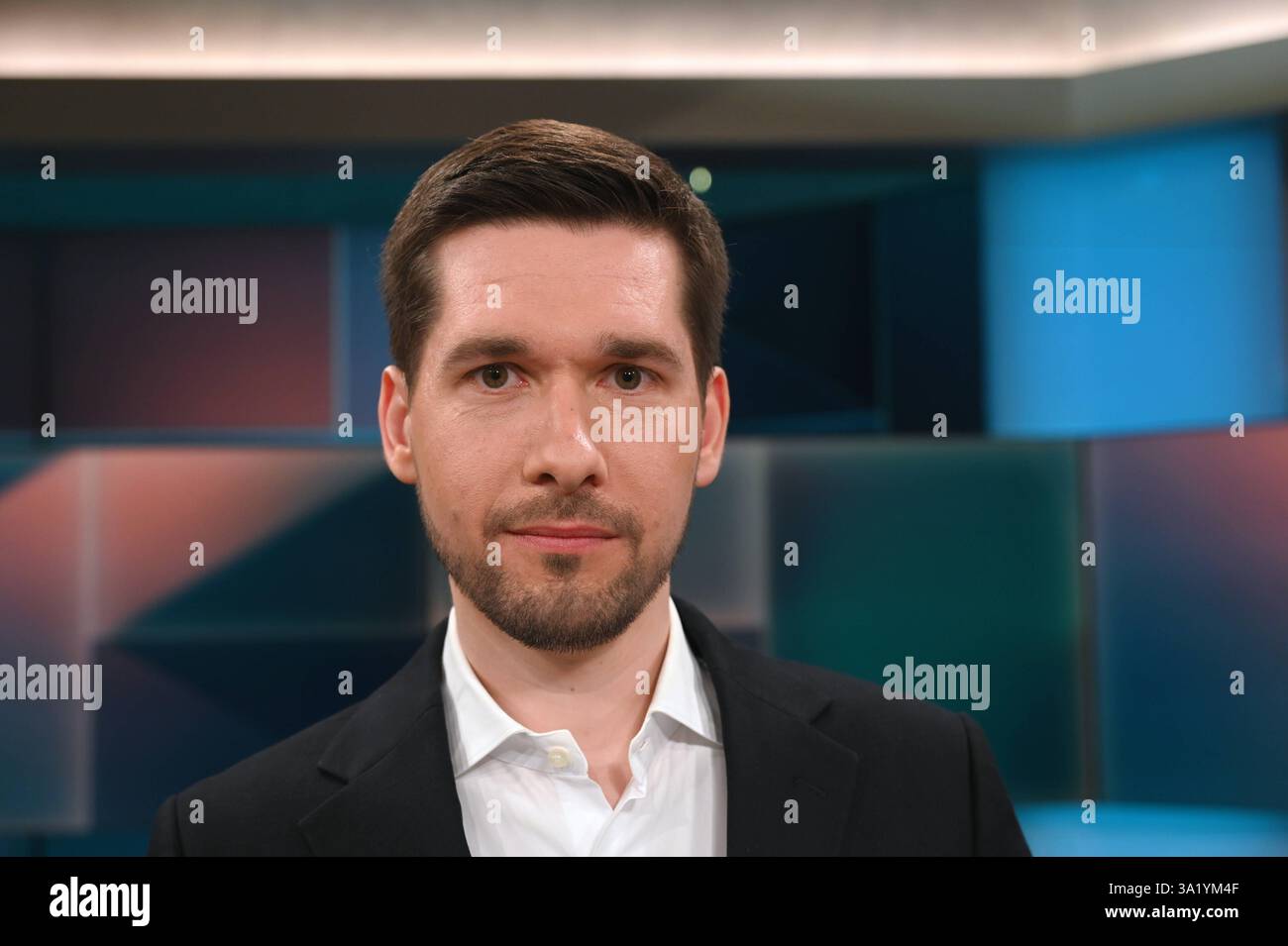 Journalist Vassili Golod, ARD-Korrespondent in Kiew zu Gast in der ARD ...