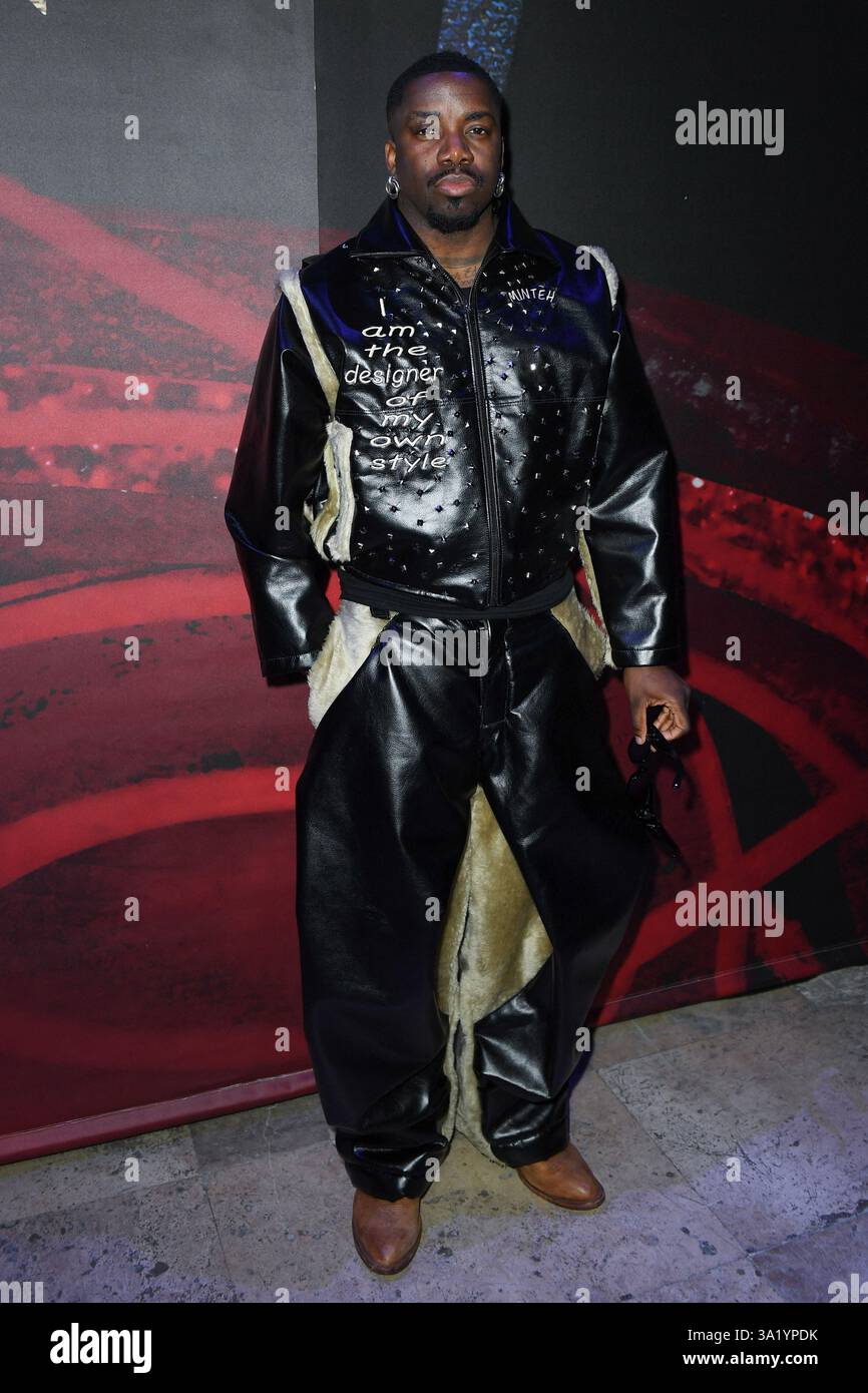 Paris, France. 10th Mar, 2025. Isaiah Denzel attending the Shiatzy Chen ...