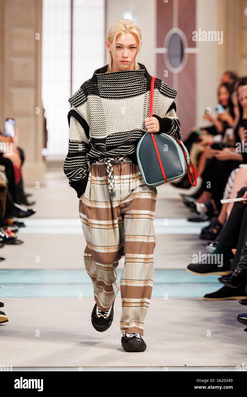 Paris, France. 10th Mar, 2025. Felix Yongbok Lee at LOUIS VUITTON Autumn-Winter 2025 runway ...