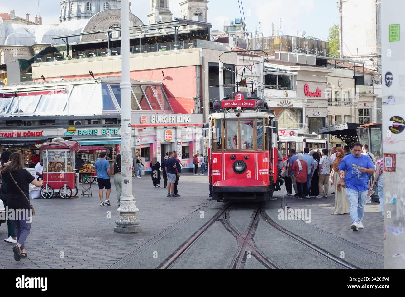 Tram people navigating busy city hi-res stock photography and images ...