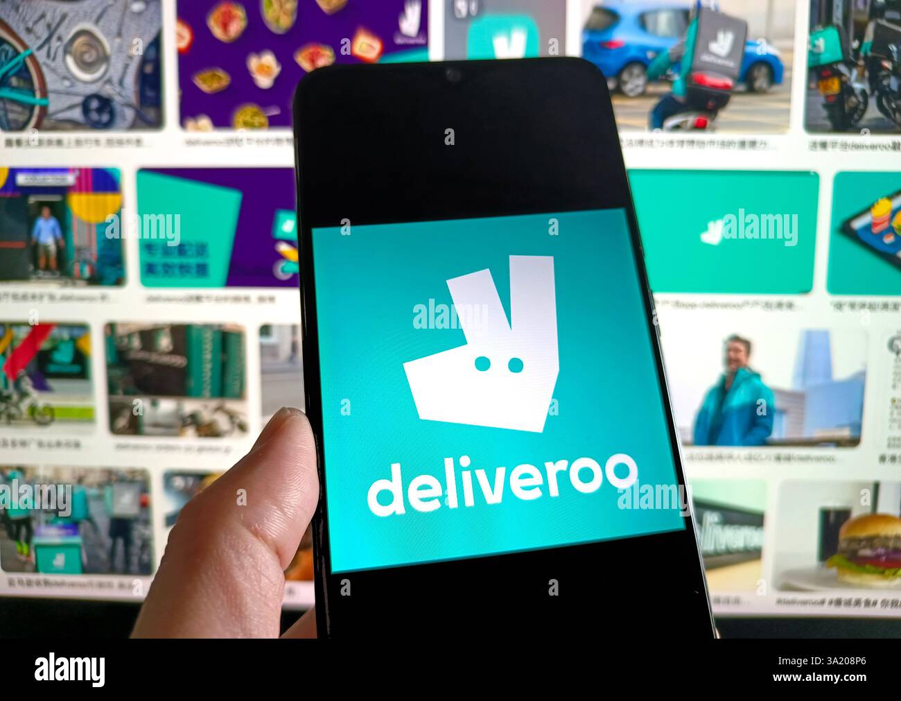 Deliveroo 2025 hi-res stock photography and images - Alamy