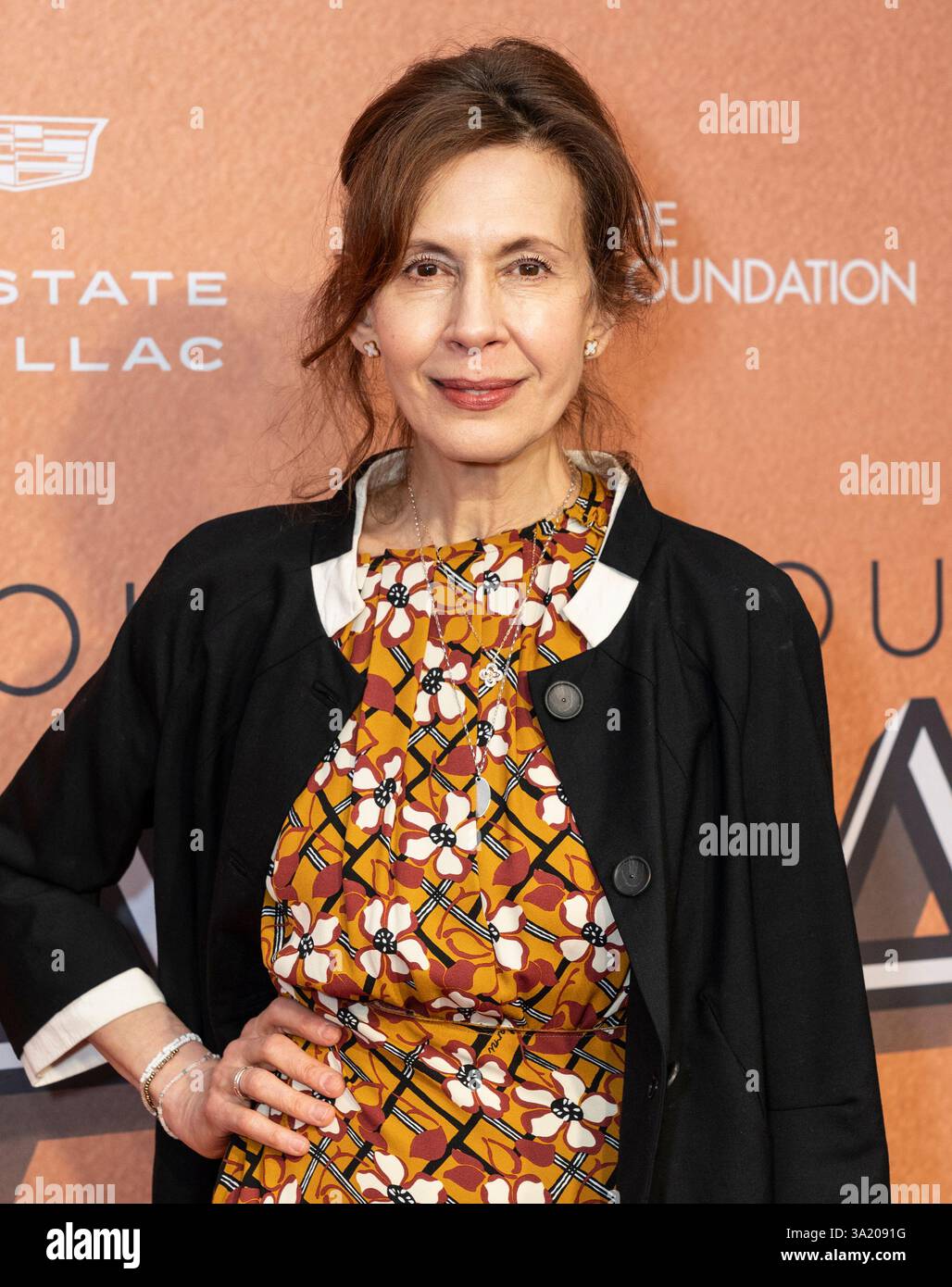 New York, NY, March 10, 2025: Jessica Hecht attends Roundabout Theatre ...
