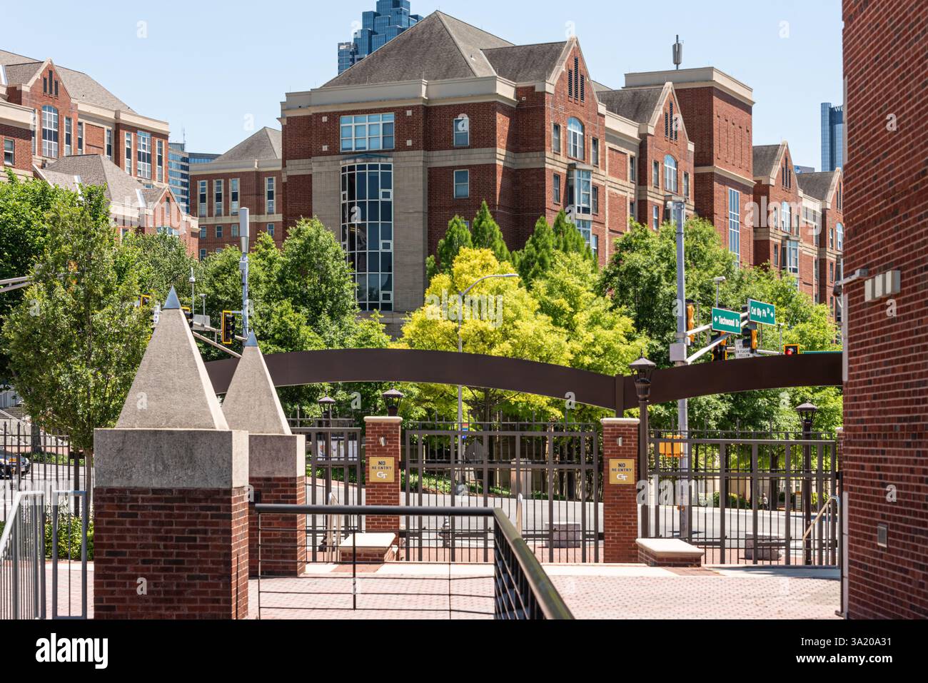 Bobby dodd stadium gate hi-res stock photography and images - Alamy