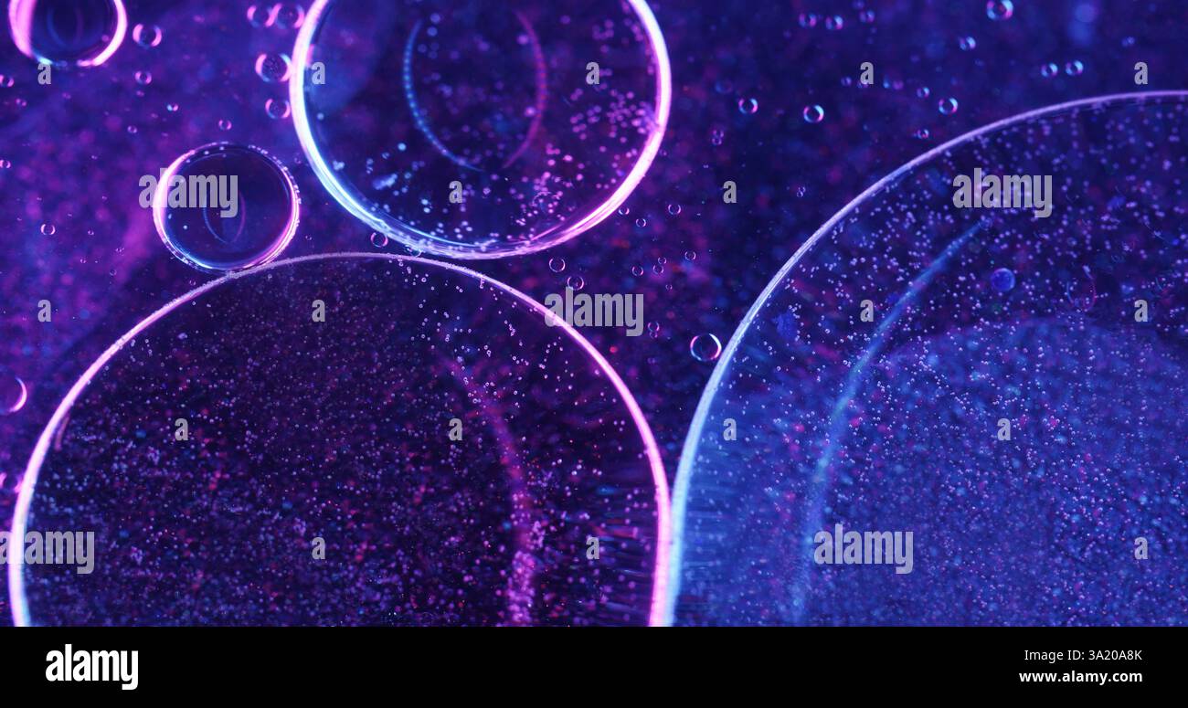 Fluorescent oil fluid gel bubbles hi-res stock photography and images ...