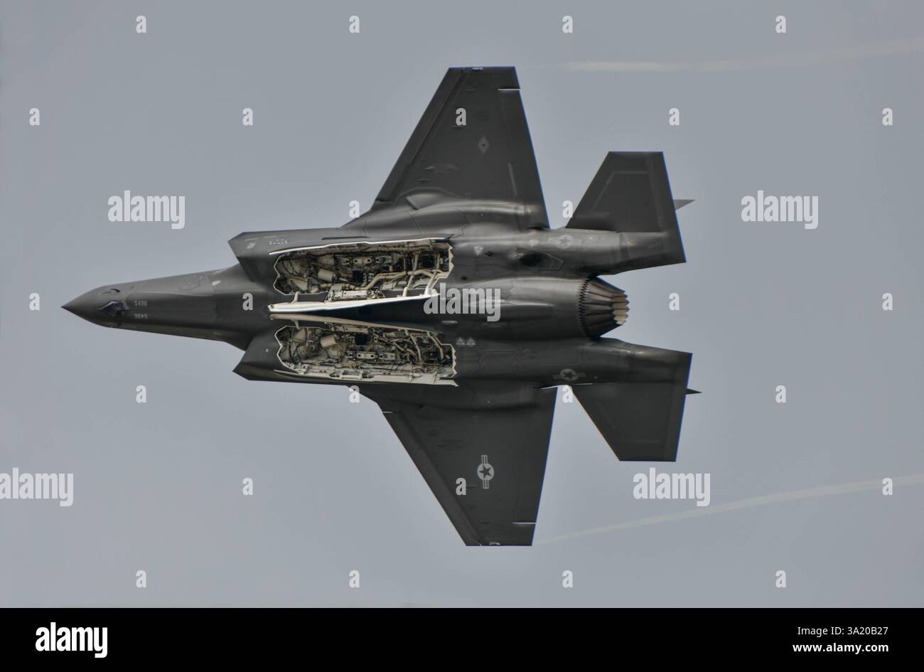 The US Air Force F-35 Demo Team performing at Royal Thai Air Force 88th ...