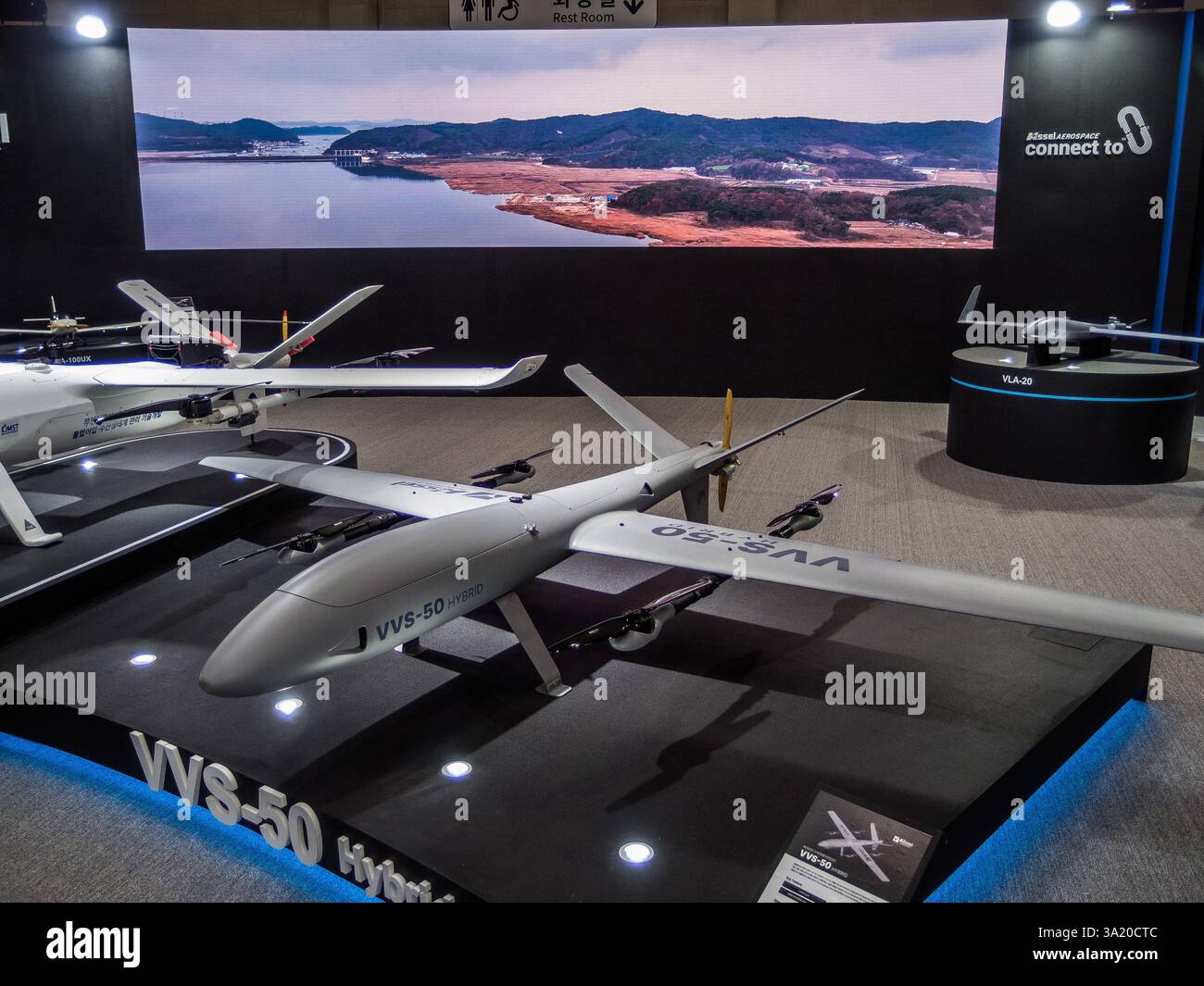 Fixed wing cruise propulsion system hi-res stock photography and images ...