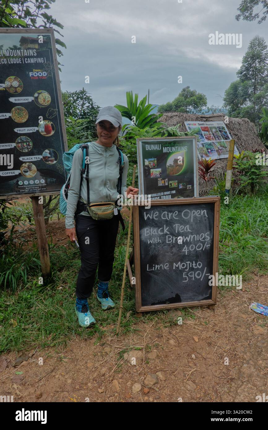 Enjoying a snack on the Pekoe Trail, Galaha, Sri Lanka Stock Photo - Alamy