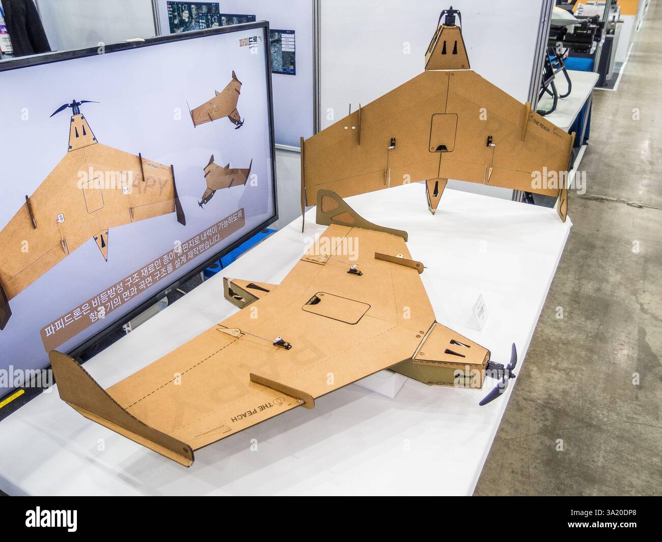 Busan, South Korea - 26. Feb.2025: The Peach PapyDrone-800 Cardbord ...