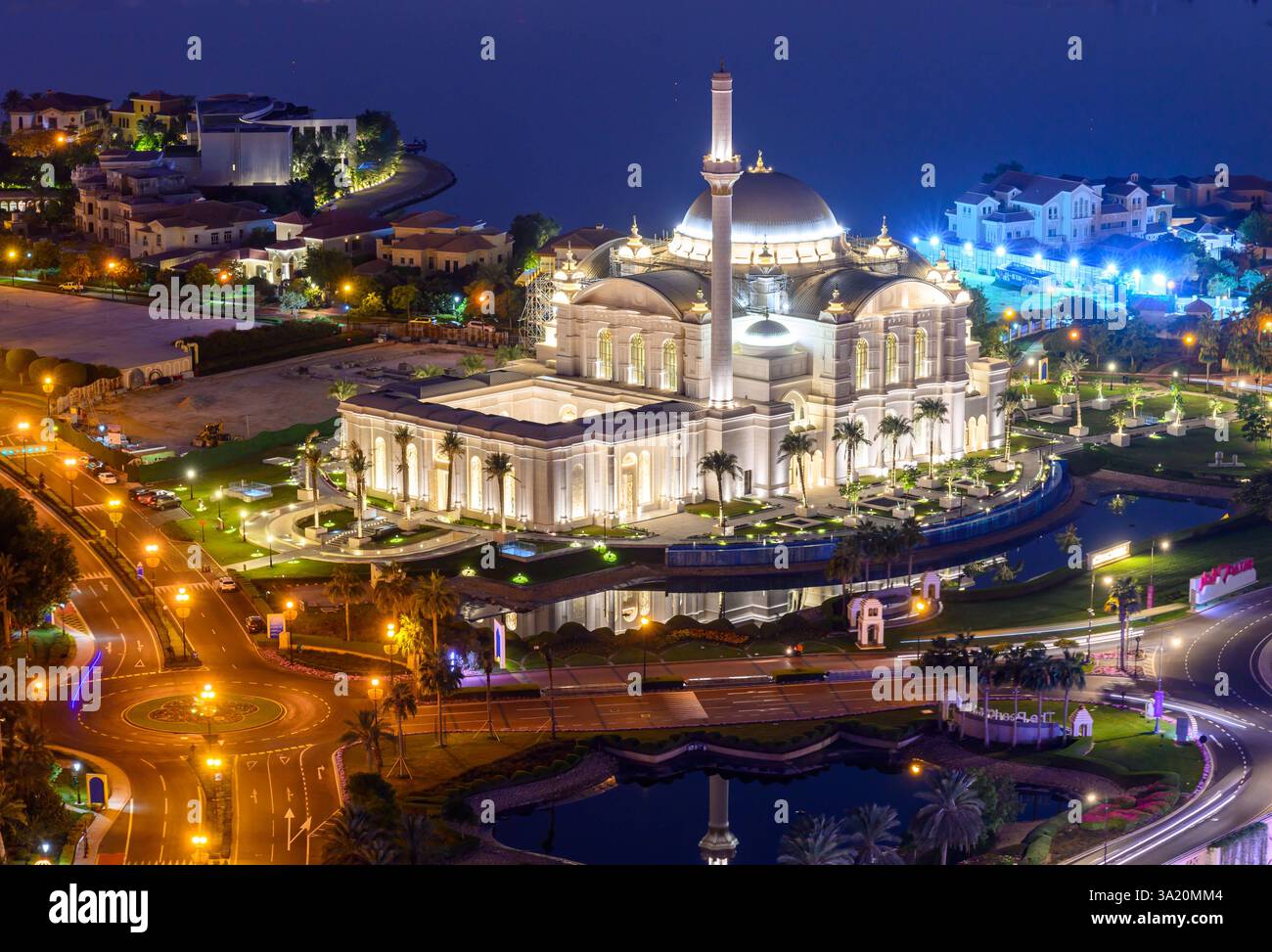 THE PEARL - QATAR MOSQUE THE PEARL - QATAR MOSQUE A general view of ...