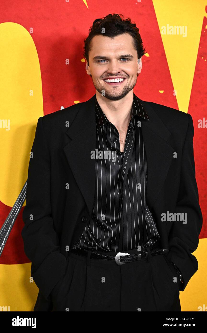 bei der Premiere des Kinofilms Novocaine / Mr. No Pain im Paramount ...