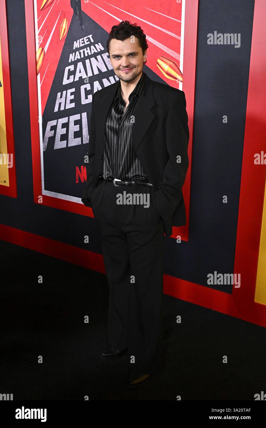 bei der Premiere des Kinofilms Novocaine / Mr. No Pain im Paramount ...