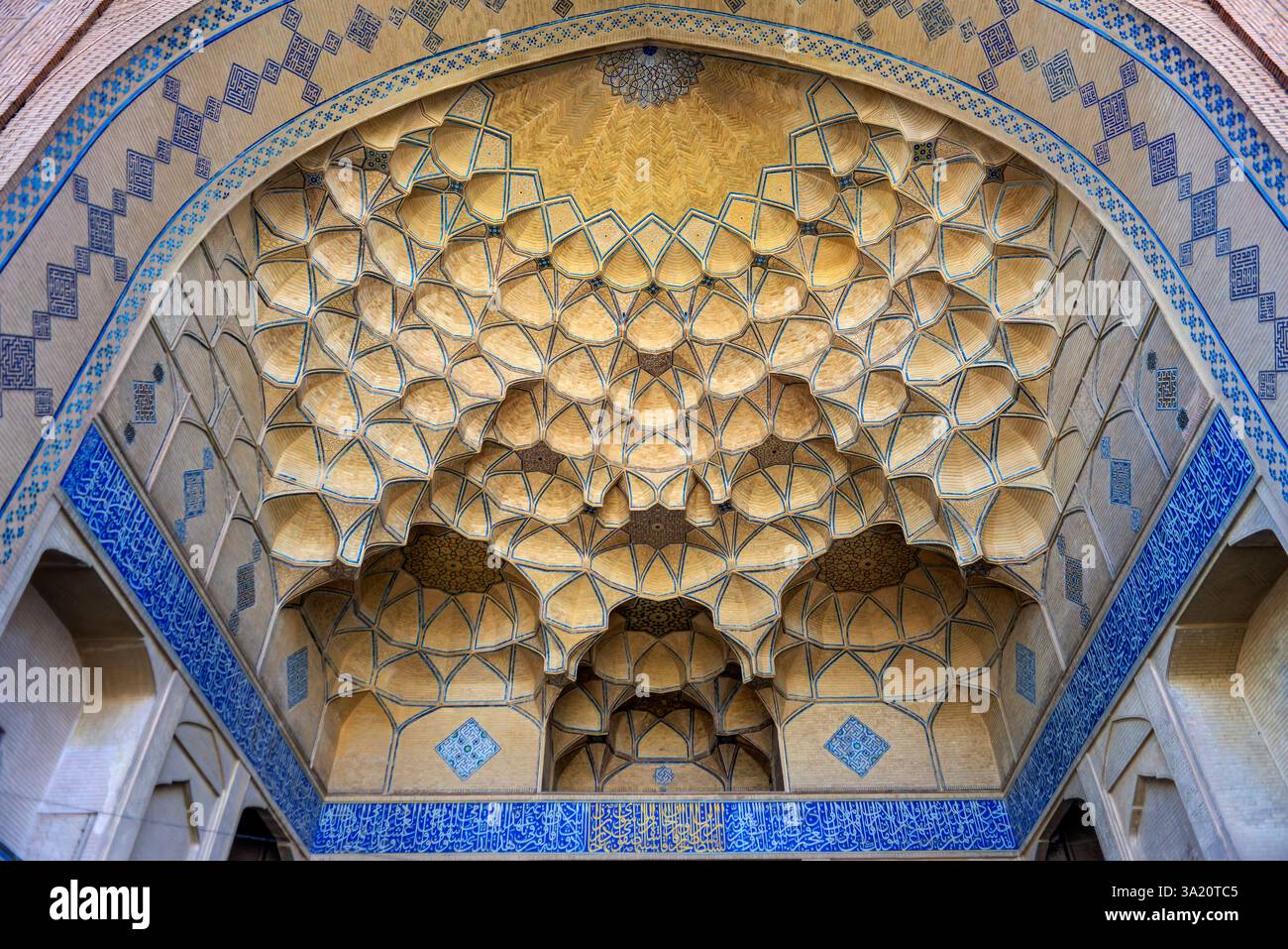 Ceiling of an Iwan, a vaulted open room in Jameh Mosque, Isfahan, Iran ...