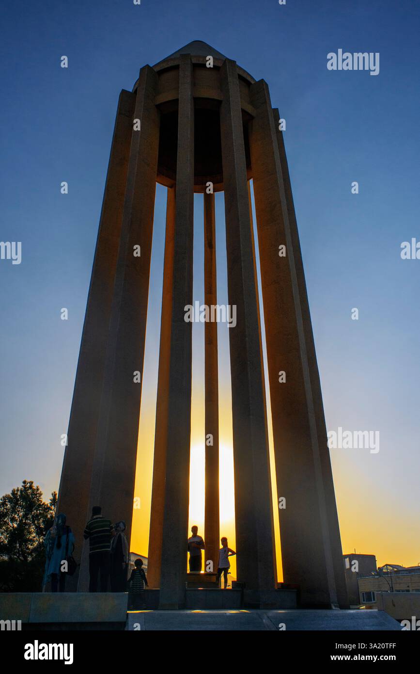 The tomb of Avicenna Mausoleum (Tomb Museum) Hamadan city, Hamadan ...
