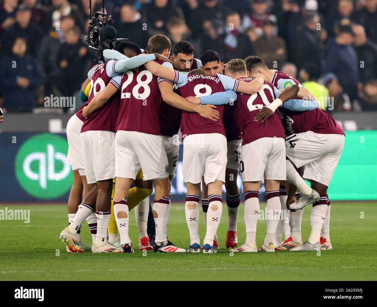 London, UK. 10th Mar, 2025. West ham pre-match huddle at the West Ham ...