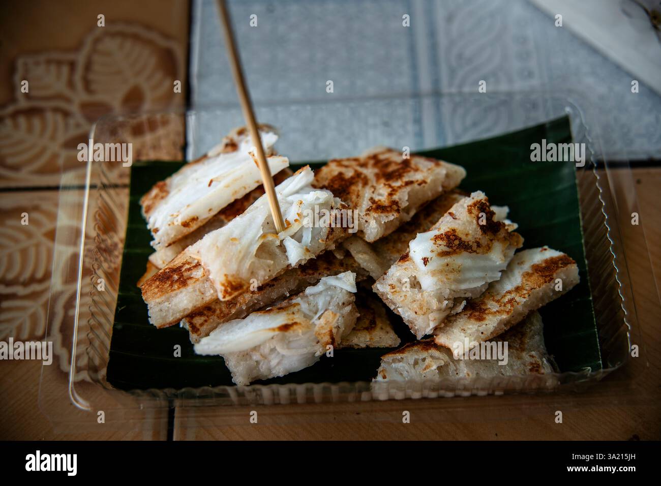 Lao rice traditional market hi-res stock photography and images - Alamy