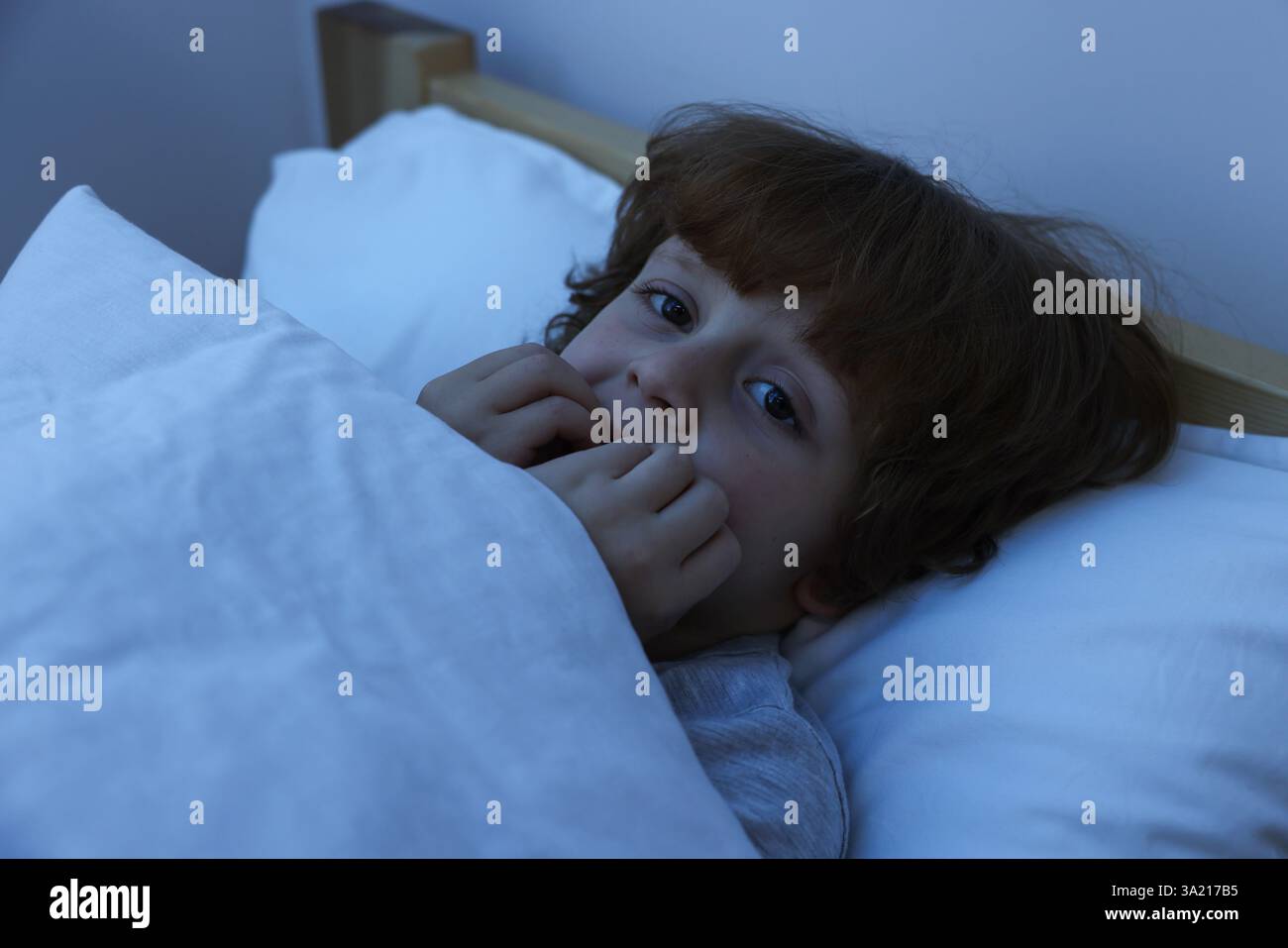 Boy bed nightmare hi-res stock photography and images - Alamy