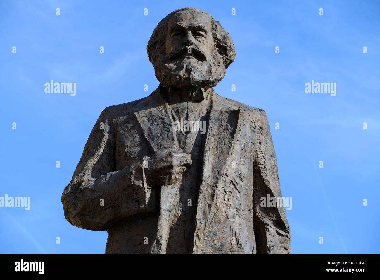 Statue of Karl Marx in Trier Stock Photo - Alamy