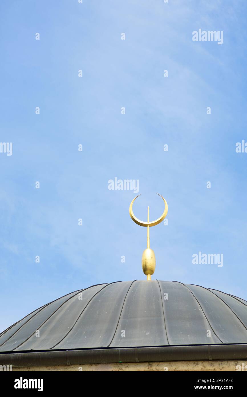 Gul symbol hi-res stock photography and images - Alamy