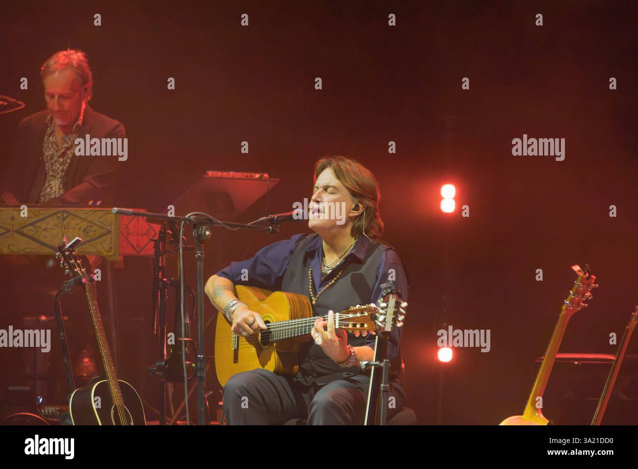 Italian singer Music Concert - Cristiano De Andre - De Andre canta De ...