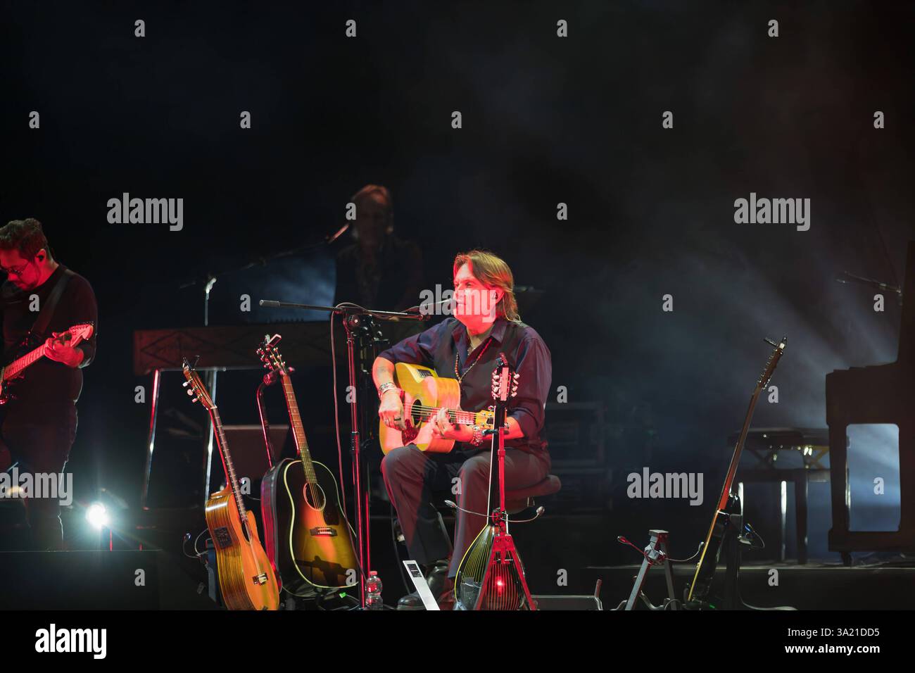 Italian singer Music Concert - Cristiano De Andre - De Andre canta De ...