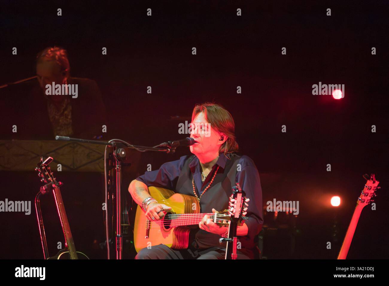 Italian singer Music Concert - Cristiano De Andre - De Andre canta De ...