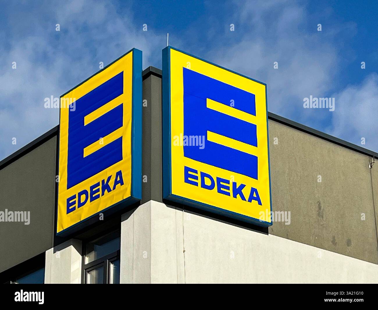 Aussenansicht Edeka Supermarkt Meyers Frischecenter Eingangsbereich mit ...