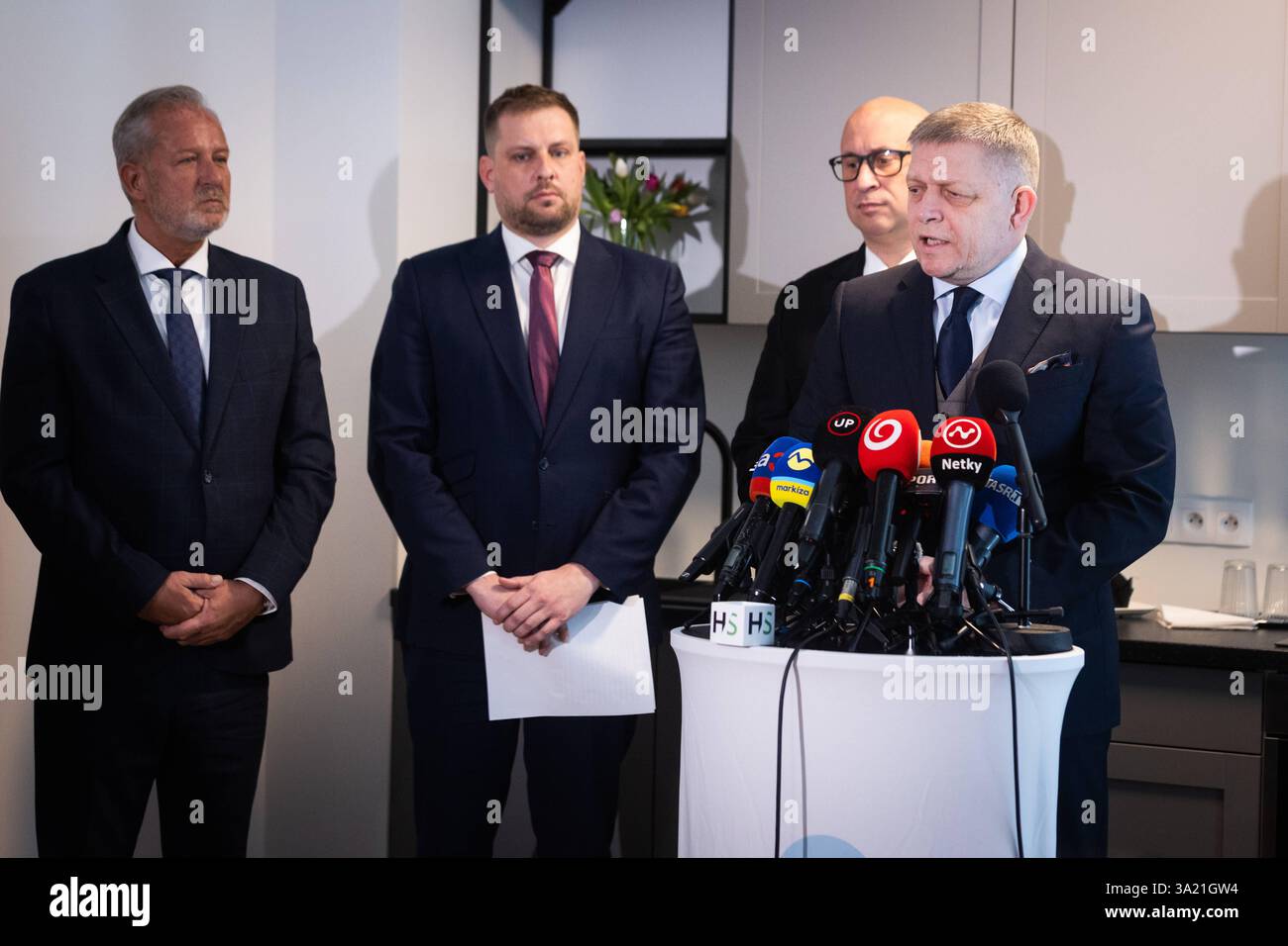 PRESS CONFERENCE PRIME MINISTER SLOVAKIA Press conference of Prime ...