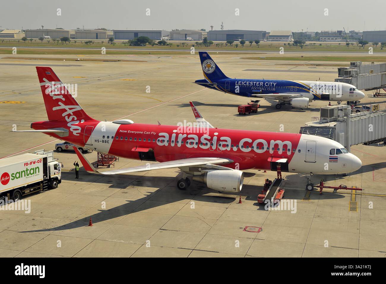 Airbus Thai AIRASIA licence plate HS - BBE at the old Bangkok Don ...