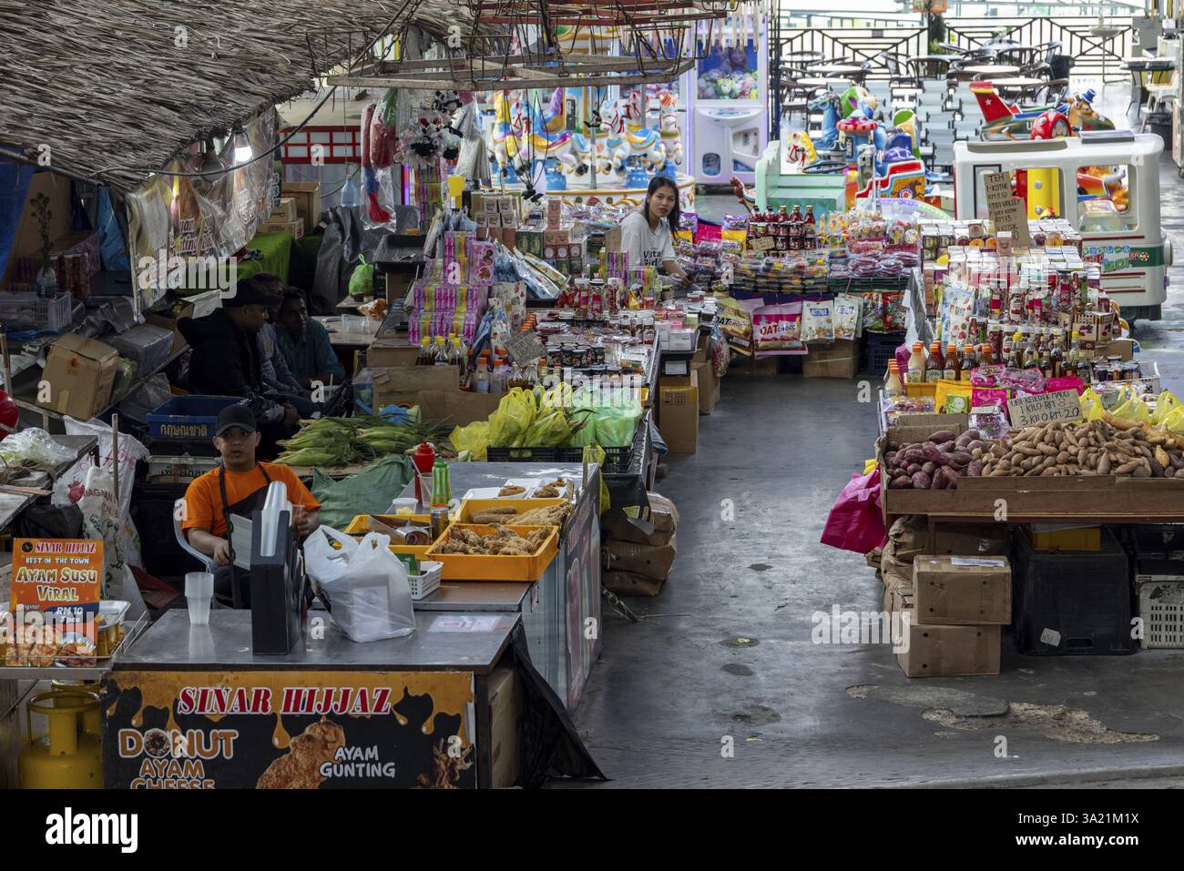 Stall stalls booth market farm hi-res stock photography and images - Alamy