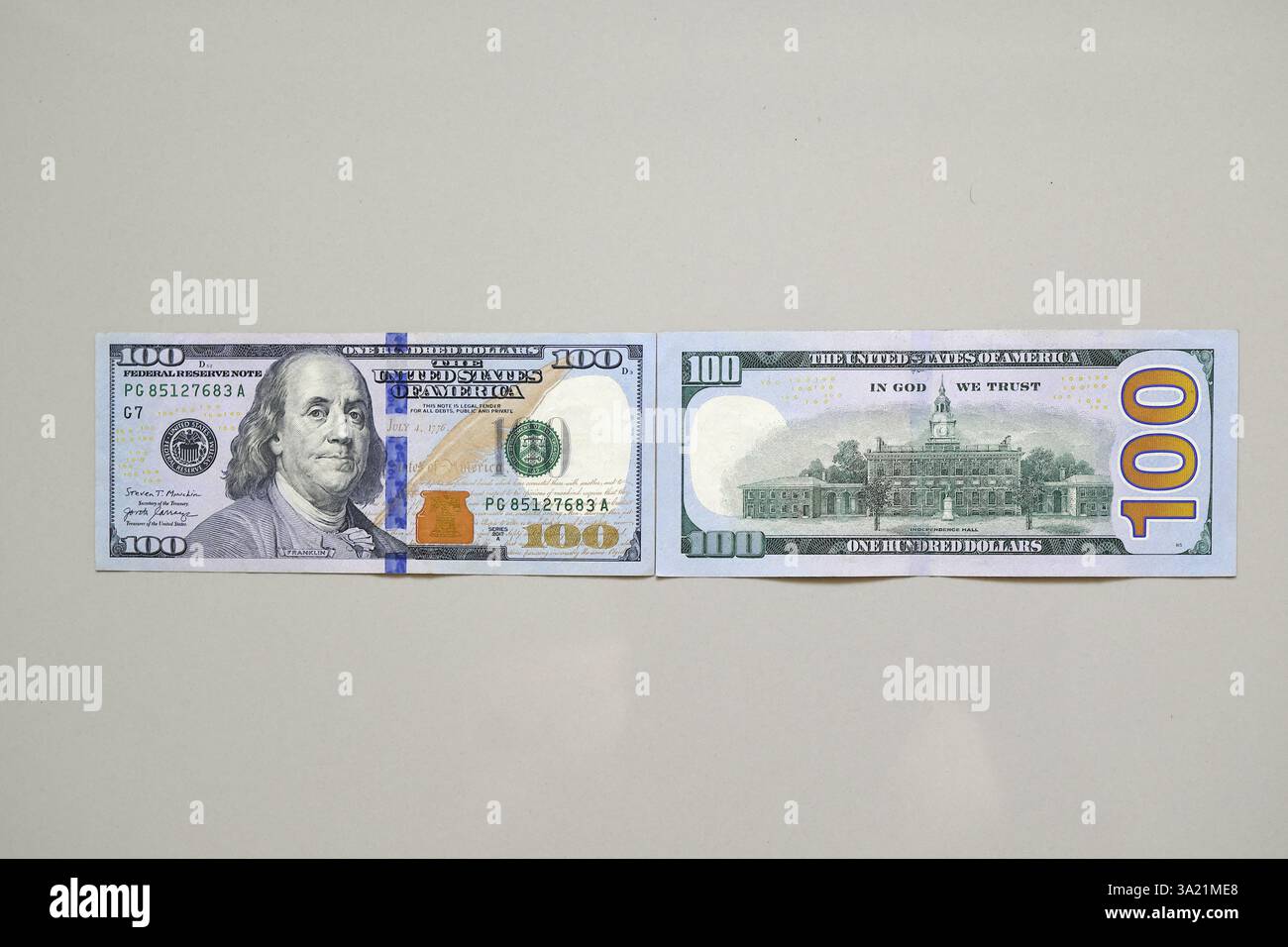 100 dollar bill front hi-res stock photography and images - Alamy