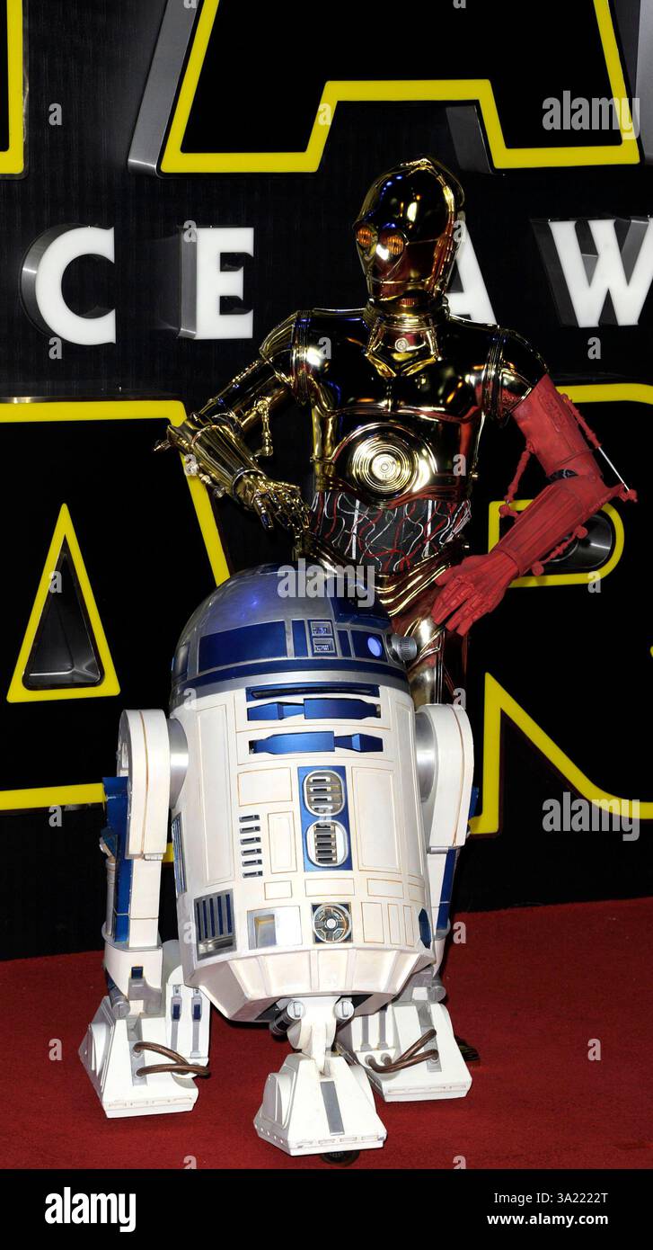 R2-D2 and C3PO attending the EUROPEAN Premiere of THE STAR WARS: THE ...