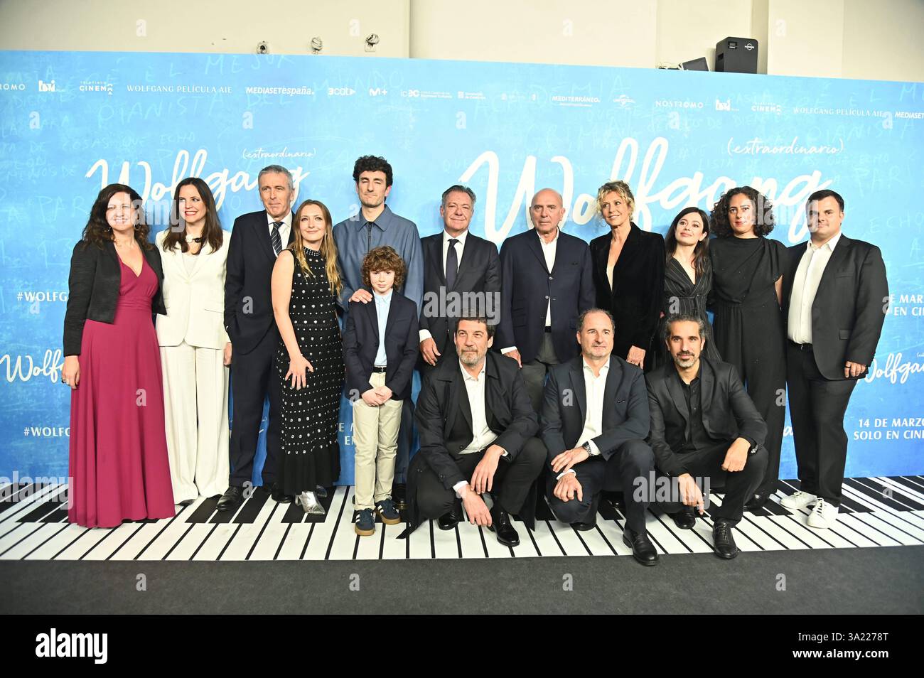 Actors Javier Ruiz Caldera, Miki Esparbe, Jordi Catalan, Angels ...