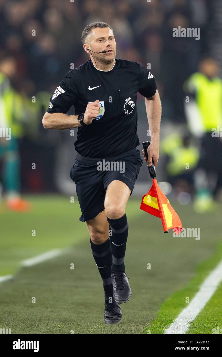 London Stadium, London, UK. 10th Mar, 2025. Premier League Football, West Ham United versus ...